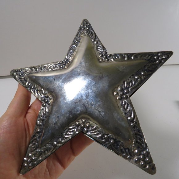 Holiday | Large Tarnished Silver Star Two Metal Stars Welded Together ...